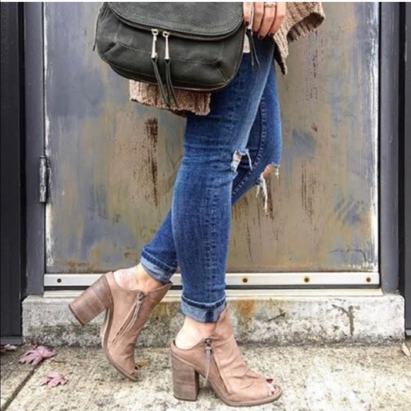 Anthropologie | Shoes | Cream Nubuck Leather Peep Toe Backless Mule ...
